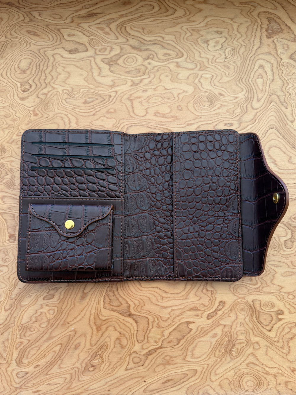 Love Isabelle Passport Holder
