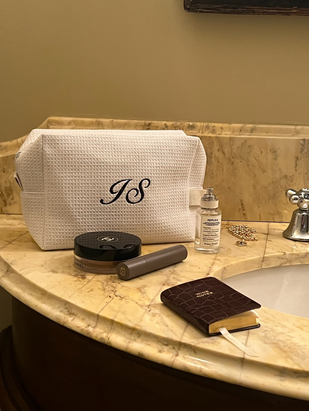 Custom Embroidered Beauty Case